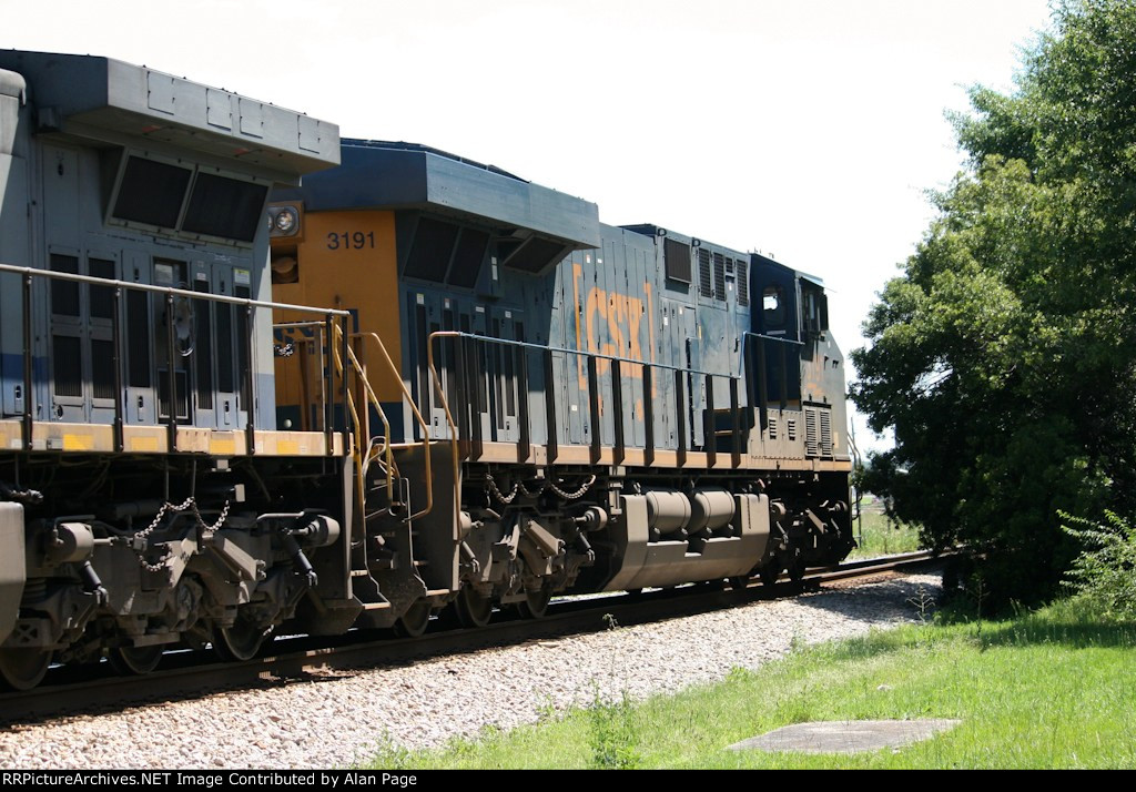 CSX ES44AC-H 3191 leads SB coal